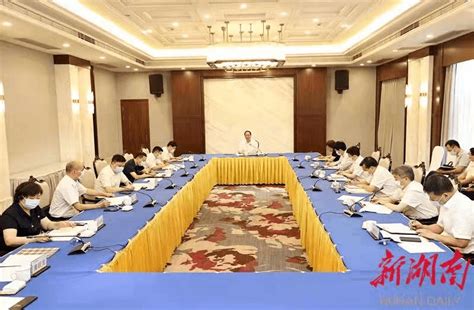 毛伟明在全省疫情防控调度会上强调：迅速行动积极应对疫情挑战工作