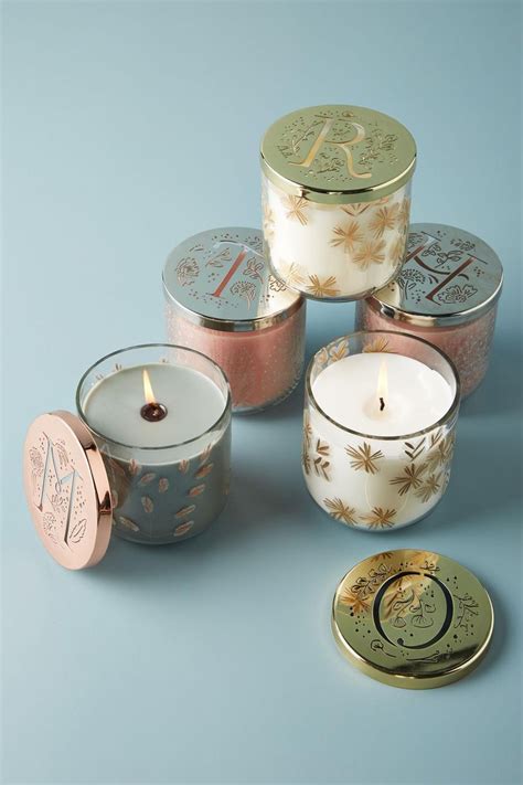 루미 모노그램 양초 앤트로폴로지 한국 공식 스토어 유니크한 여성 패션 및 라이프스타일 편집샵 200개이상의 프리미엄 브랜드 여성 의류 액세서리 홈 인테리어