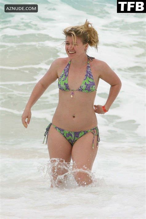 Kelly Clarkson Sexy Photos Collection Aznude