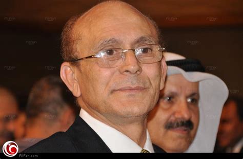 محمد صبحي على كرسي المذيع للمرة الأولى في على بلاطة خبر في الفن