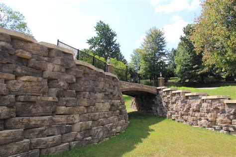 Rosetta Outcropping Home Entryway Rustic Landscape Philadelphia