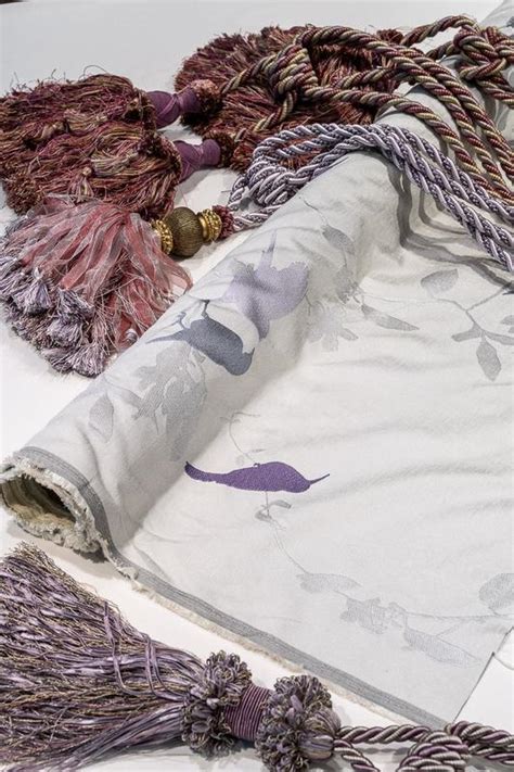 Тканина для штор біла з фіолетовими пташками — ціна 680 грн у каталозі Штори Купити товари для