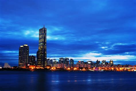 Tpholic 바탕화면아이콘 자료실 풍경바탕화면 2 도시 63빌딩과 베를린 Uxga