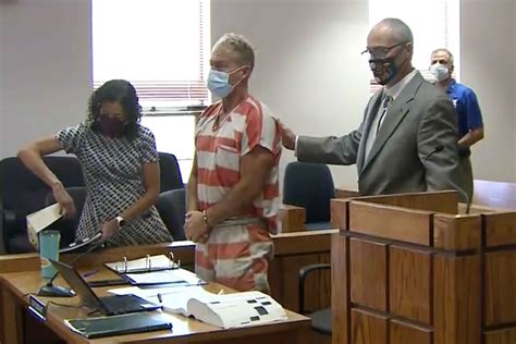 Inside Suzanne Morphews Chilling Final Texts About Abusive Husband