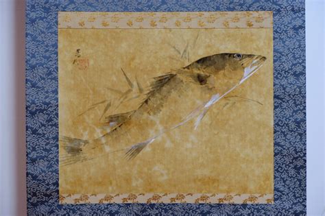 真作 彫漆 人間国宝 音丸耕堂 鱸 スズキ 図掛軸 絹本肉筆 共箱 漆芸家 重要無形文化財 讃岐漆芸 香川県高松市 玉楮象谷 堆漆 魚図
