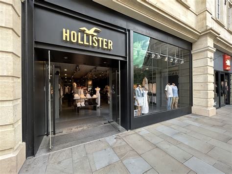 Hollister Bath Fashion Clothes Shops In Bath Southgate