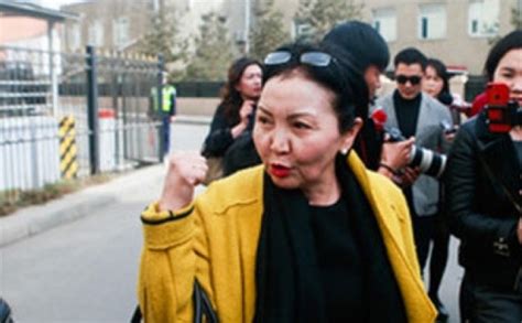 С Зориг агсаны гэргий Б Булган төрийн ордонд уулзалт хийв