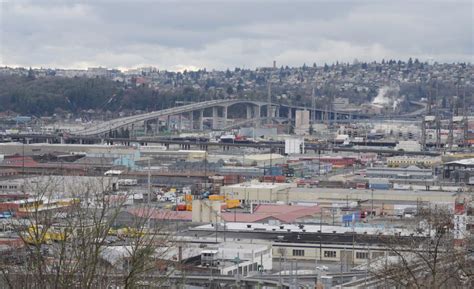 Seattle Shuts Down Major Bridge Due To Cracks 2020 03 23