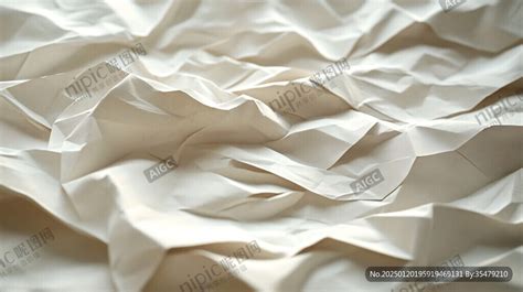 Ai创作图揉皱的纸张 褶皱背景素材 创意纸张艺术造型 3d膨胀壁纸 高清立体抽象背景 立体质感3d质感 揉皱纸纹 纸质混乱 浅色系立体剪裁背景 抽象折纸纹理 3d折纸 立体质感3d背景 3d