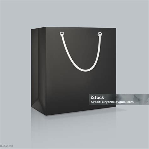 Mockup Dari Kantong Kertas Hitam Realistis Identitas Perusahaan Kemasan