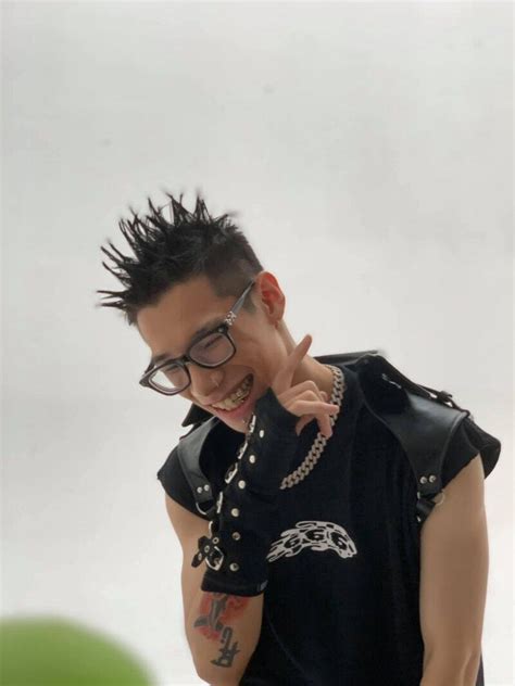 Rapper Mck Là Ai Tiểu Sử Chàng Rapper 10x đầy Tài Năng