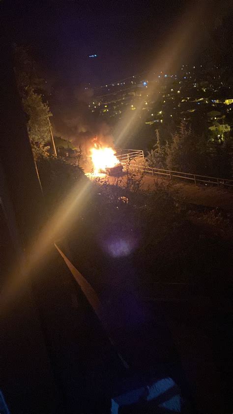 Muğla da park halindeki otomobilde yangın çıktı