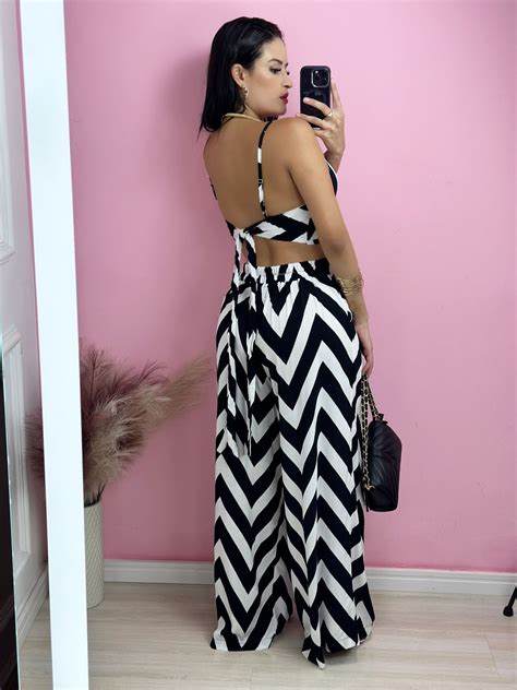 Conjunto Feminino Cropped Amarração E Calça Pantalona Rosa Chiclé