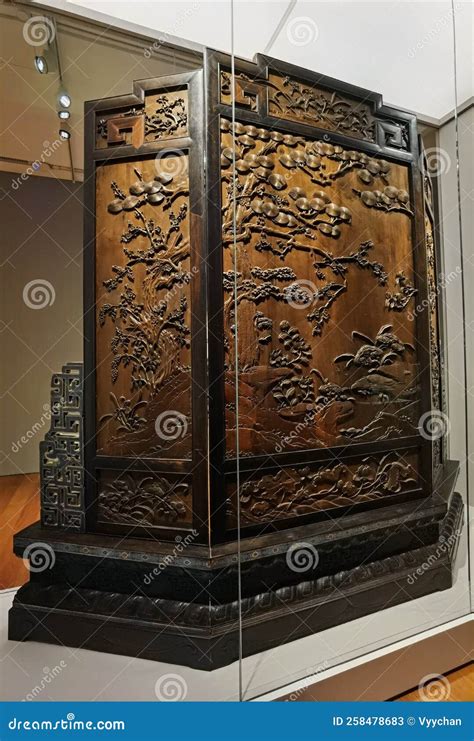 Hong Kong Palace Museum Antique Wood Screen Wooden Classic Chinese