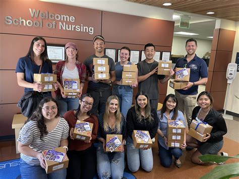 Nursing Honor Society Members Show Appreciation