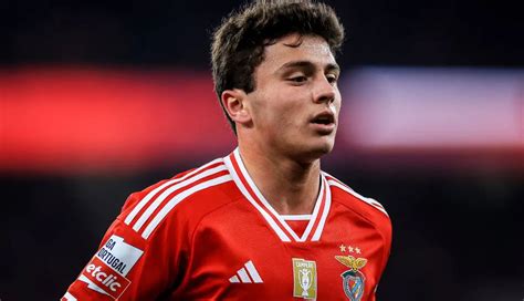 De Saída Do Benfica João Neves Vai Contar Com Cinco Aliados De Peso Na
