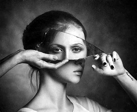50 Tempting Self Portrait Photography Ideas And Tips