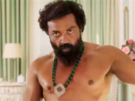 Bobby Deol को बेटे ने मारा था घर पर खाली बैठे रहने का ताना एक्टर को लग