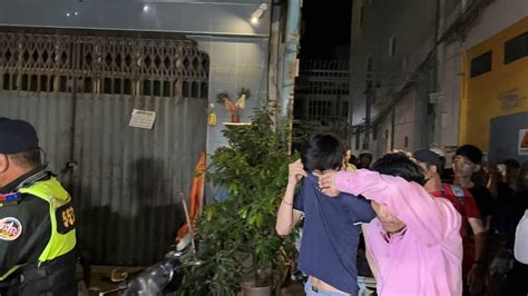 កម្លាំងអាវុធហត្ថរាជធានីភ្នំពេញសហការជាមួយនិងកម្លាំងកងរាជអាវុធហត្ថខណ្ឌដូនពេញចុះឃាត់ខ្លួនមនុស្សប្រុ