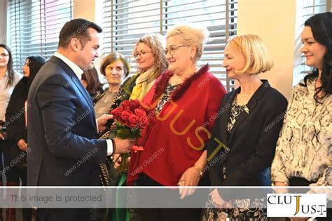 Primarul Cătălin Cherecheș administrează Baia Mare alături de femei