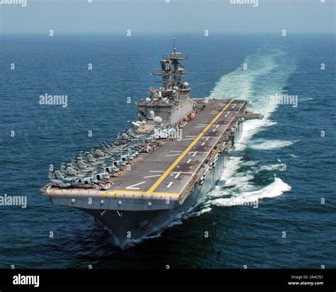Us Navy The Amphibious Assault Ship Uss Iwo Jima Lhd 7 Conducts