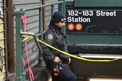 Man Killed After Dispute On Board D Train In Fordham Heights Marking