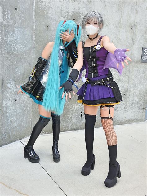 Hatsune Miku And Hinomori Shiho Cosplay Rcosplaybeauty
