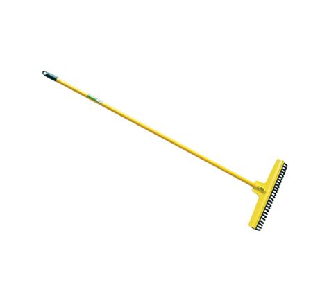 Lasher 26 Tooth Rubber Rake Makro