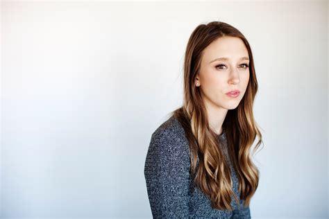 Download Wallpaper Taissa Farmiga Farmiga Taissa Section Girls In