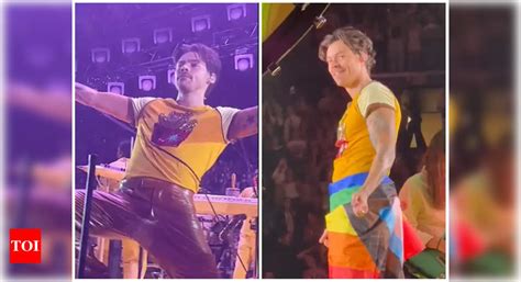 Harry Styles Suffers Wardrobe Malfunction As Pant Rips On Stage Singer