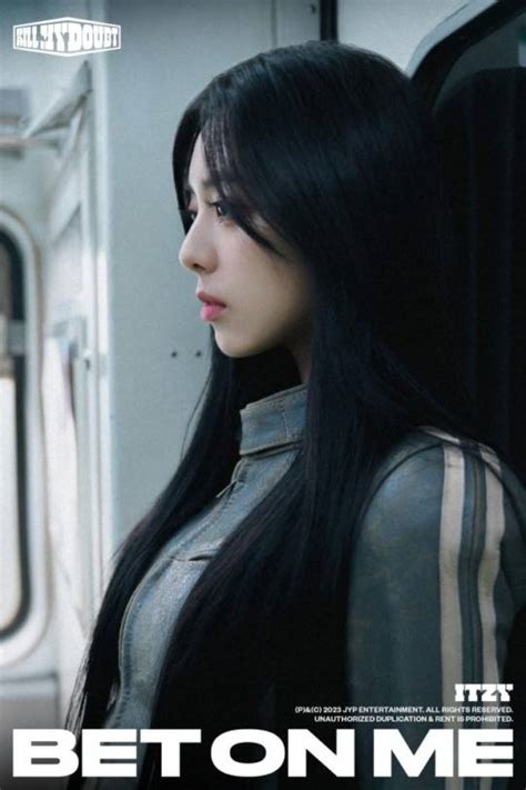 Itzy公布新专辑收录曲目《bet On Me》最新概念照 搜狐大视野 搜狐新闻