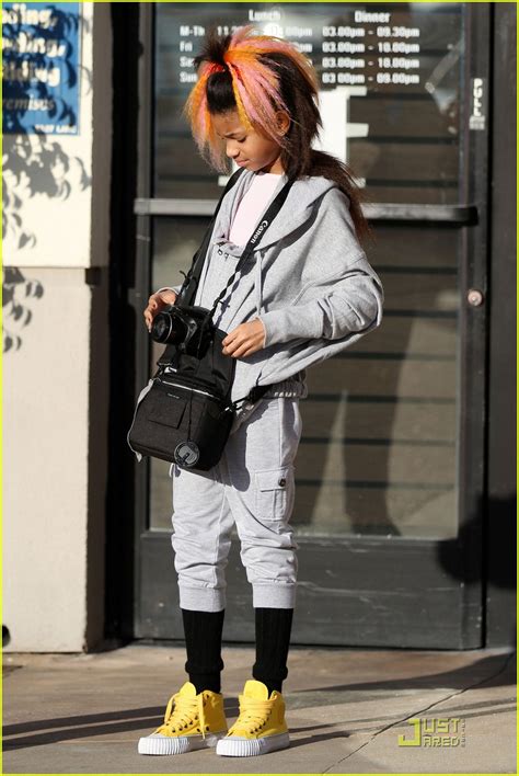Willow Smith Camera Cutie Photo 410916 Photo Gallery Just Jared Jr