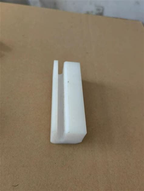 China Customized Oem Plastic Extrusion Parts Pvc Extrusion Profile Pe