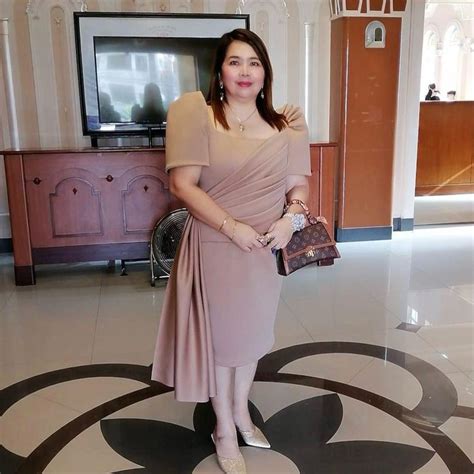 Pin By Evelyn Guevara On Modern Filipiniana Dress Filipiniana Dress