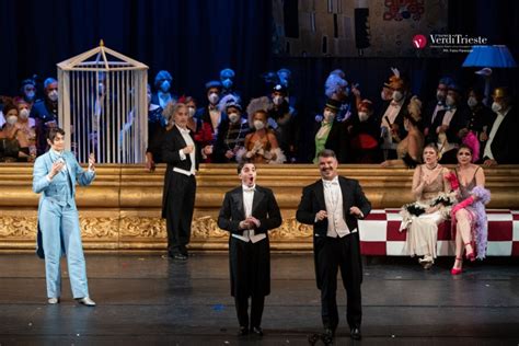 Il Pipistrello Teatro Verdi Di Trieste La Recensione Teatro It