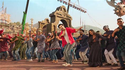 Dance Ka Bhoot Brahmastra Song Twitter Reaction Herzindagi