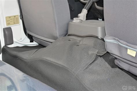 【金杯海狮经典海狮 高顶 20l 手动 豪华型 10座空间图片 汽车图片大全】 易车