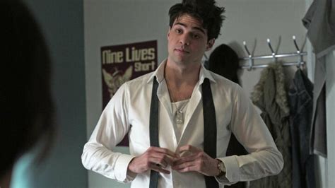 The Recruit Netflix La Série Avec Noah Centineo Est Elle Inspirée D