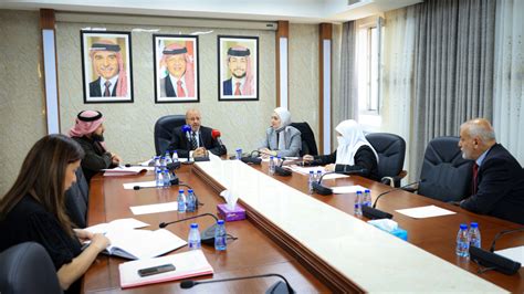 التعليم النيابية الحكومة تدرس تخفيض مدة الإقامة لطلبة الدراسات العليا