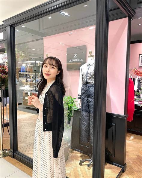 志賀可奈子さんのインスタグラム写真 志賀可奈子instagram「🐰🛍 本日よりlucua大阪にdressteriorがオープン と