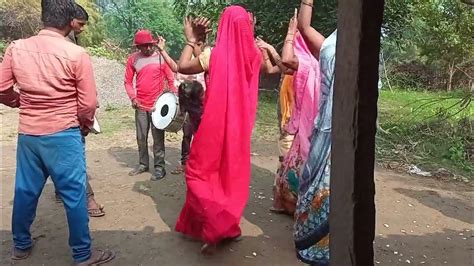 रीवा गाँव देहात का खूबसूरत बघेली बैंड बाजा डांस Youtube