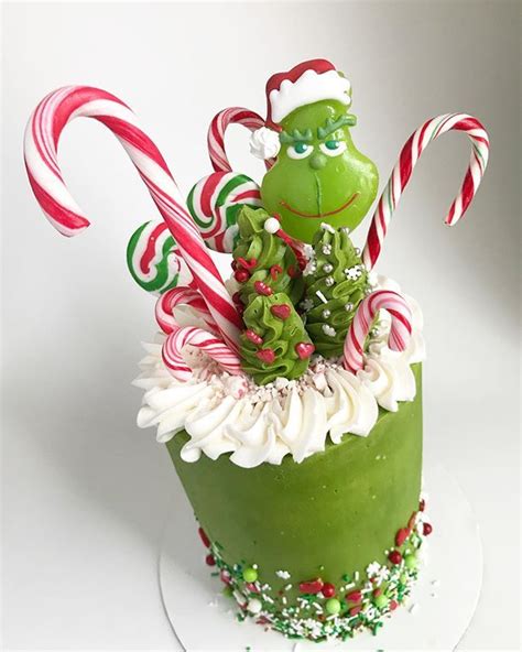Sasha Cake Baker Saucybakes • Instagram Photo Christmas Cake