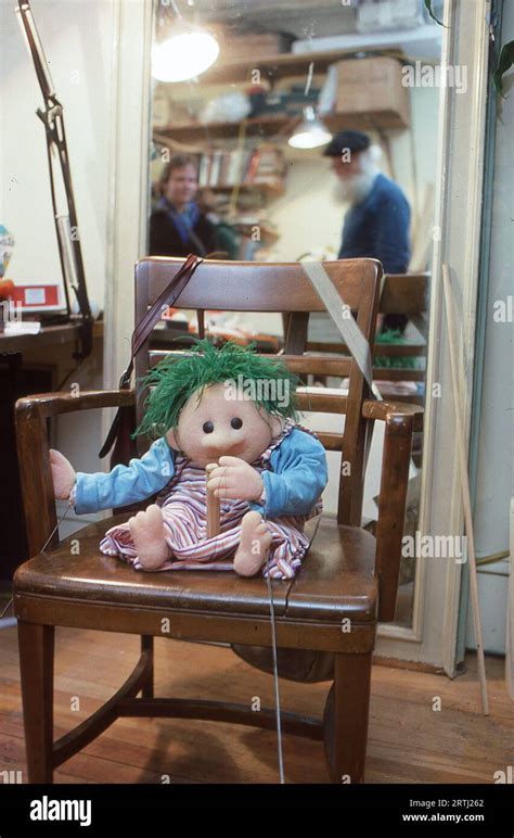 Inside The Puppet Building Studio Of Sesame Streets Kermit Love Whos