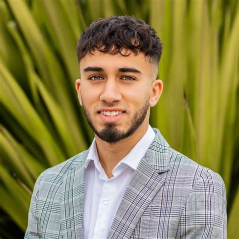 Kareem Hussein Ray White Carnes Hill Hoxton Park Au