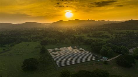 Colombia Se Encamina Hacia Un Futuro De Energía Solar Transformando
