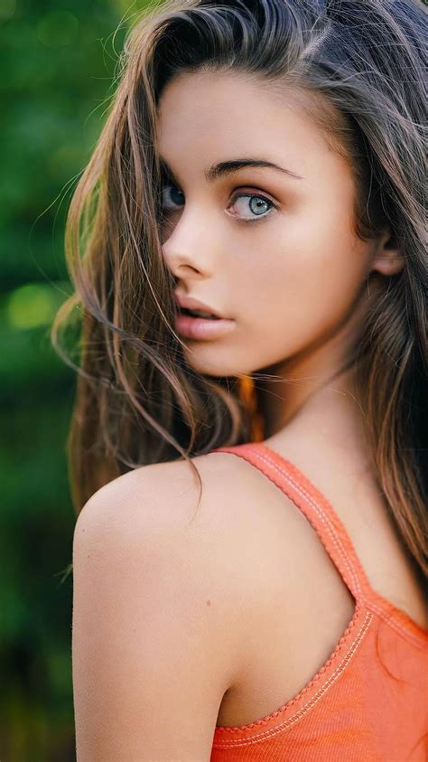 Meika Woollards Instagram Twitter And Facebook On Idcrawl