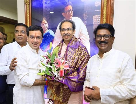 केदार दिघेंची उद्धव ठाकरेंच्या वाढदिवसानिमित्त खास पोस्ट Solapur Varta