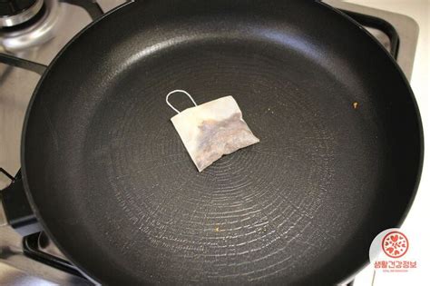 사골처럼 우려낸 보리차티백 그냥 버리면 안 되는 이유 요리 청소 팁 생수