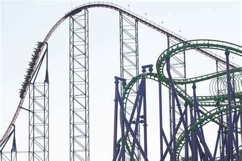 Six Flags Roller Coaster In Maryland Stuck With 24 On Board Time