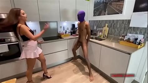 Louise Andxpanded Tvand 1st Time Squish Andmerciless British Ballbusting